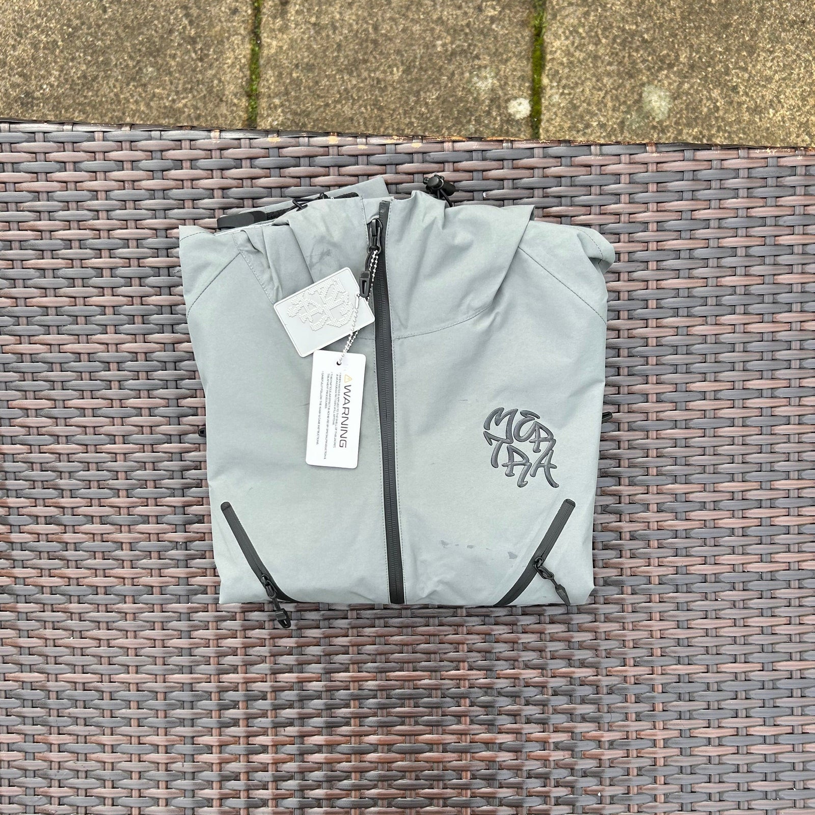 Mertra Water Reactive Windbreaker | Twentytwo Supplies