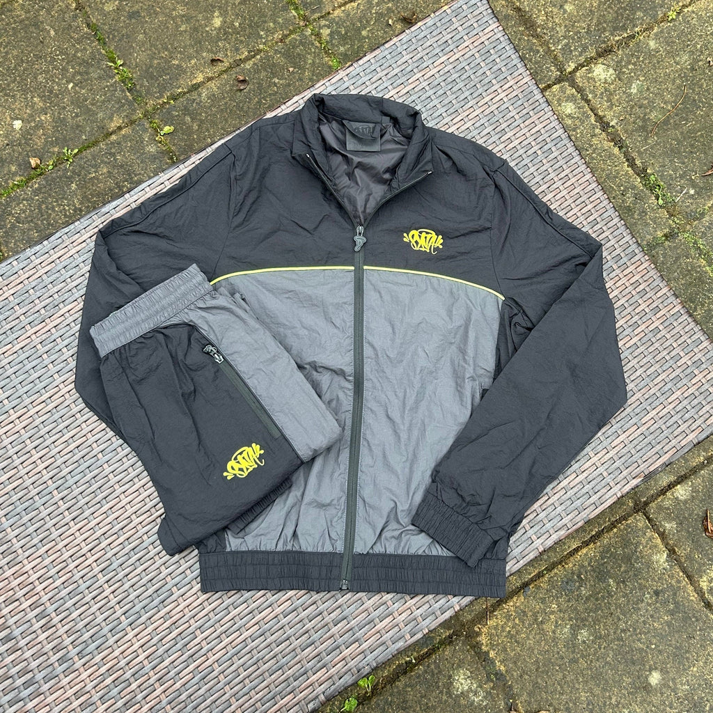 Syna World Black/Green Tracksuit | Twentytwo Supplies